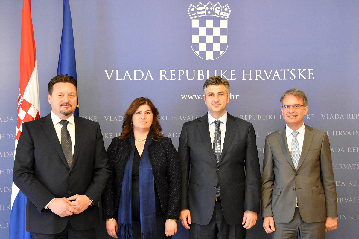 Vlada Republike Hrvatske - Vlada osnovala uprave za otoke i za potpomognuta područja